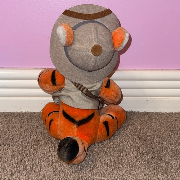 Disney | Toys | Vintage Winnie The Pooh Tigger Donkey Safari Jungle ...